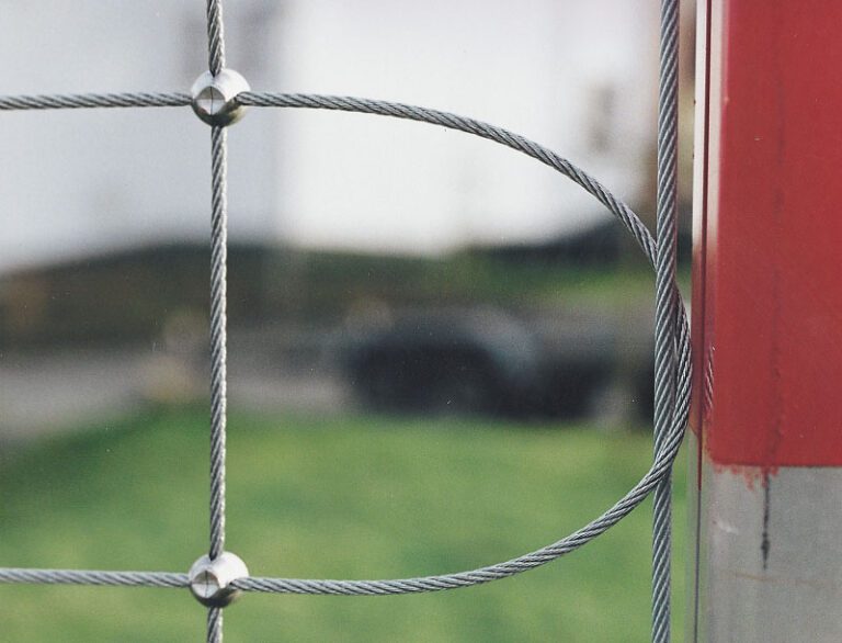 The Advantages of Custom Steel Wire Rope Netting